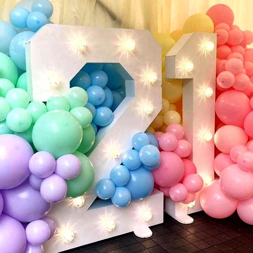 LED Light Up Number 21 - Lumiere Light up Hire