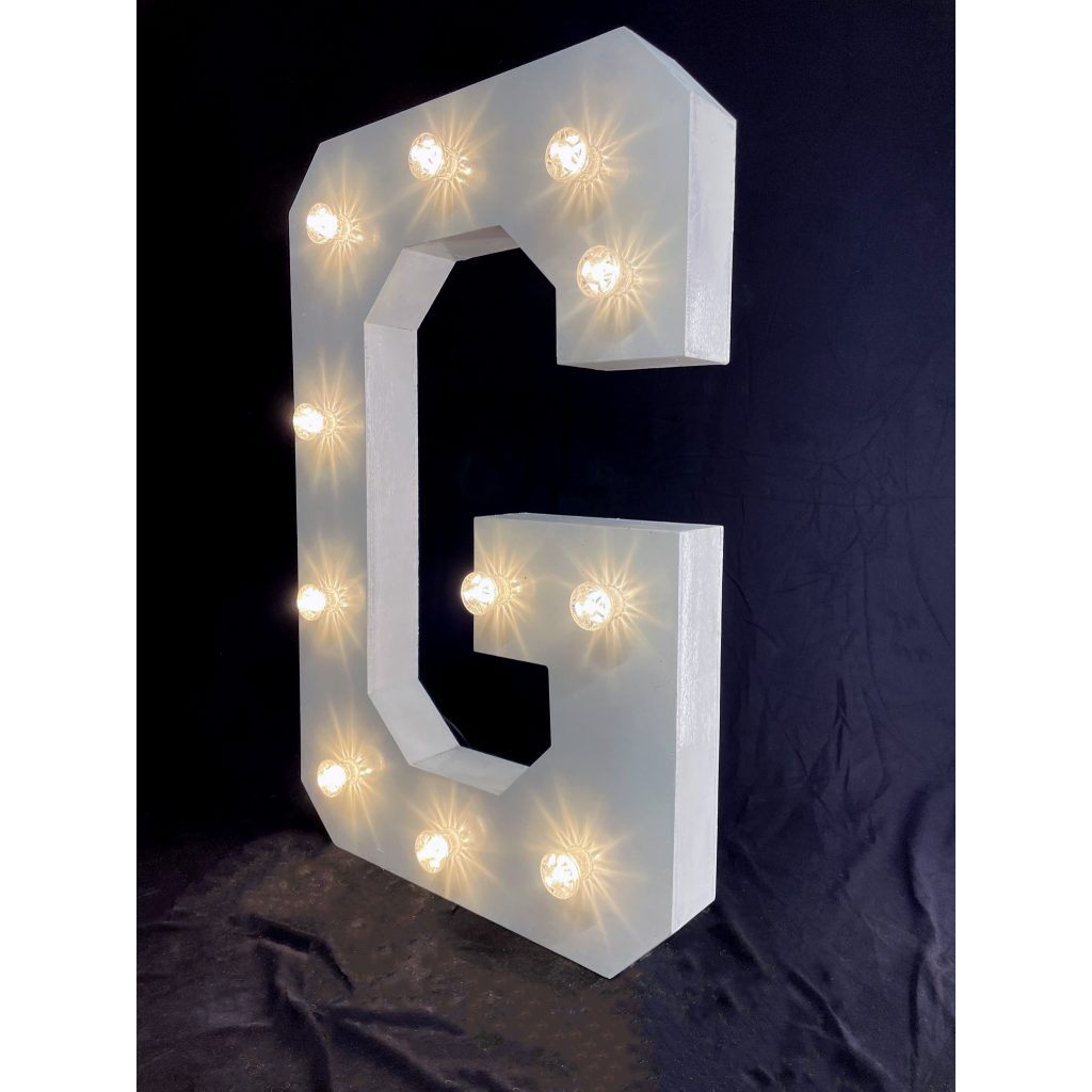 Light up letter G - Lumiere Light up Hire
