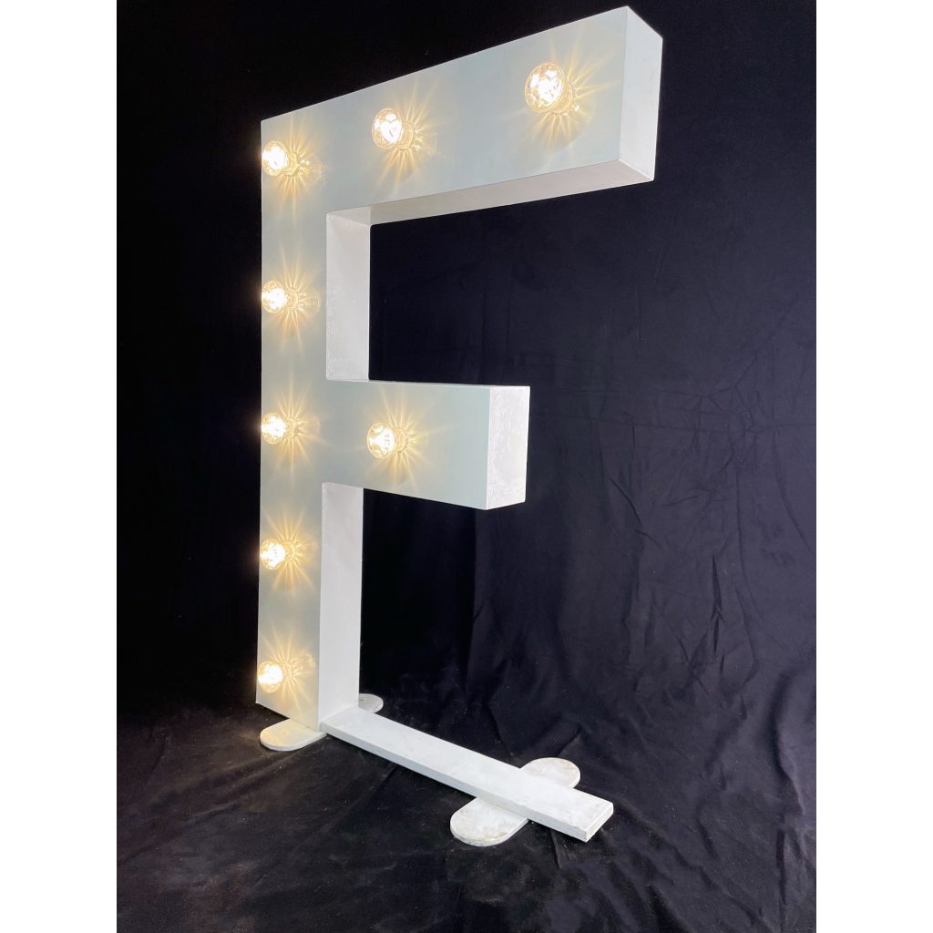 Light up letter F - Lumiere Light up Hire